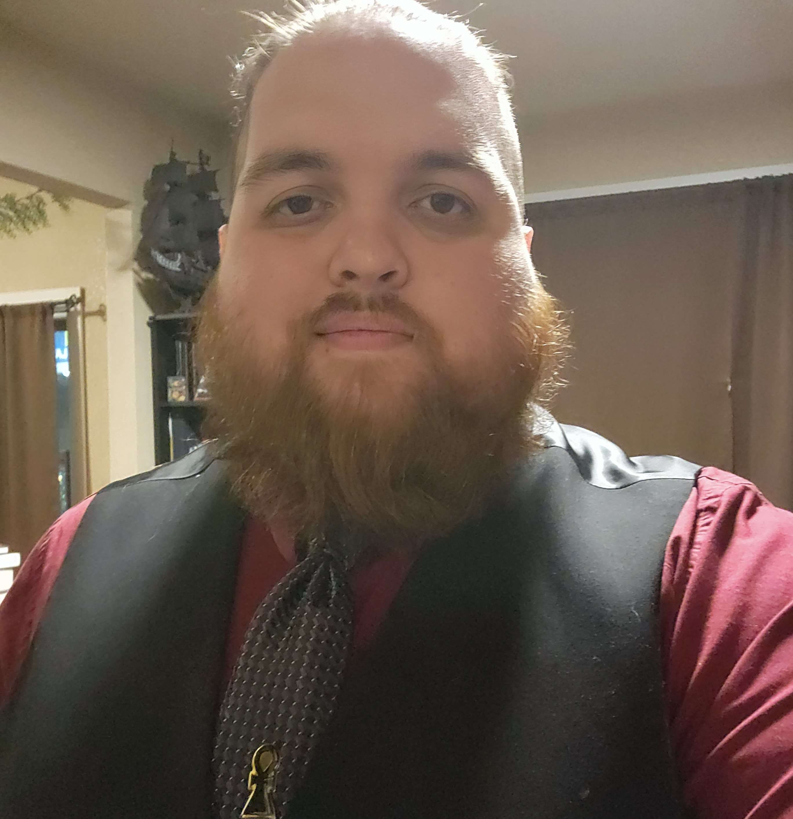 Professional Game Master - Gus | StartPlaying