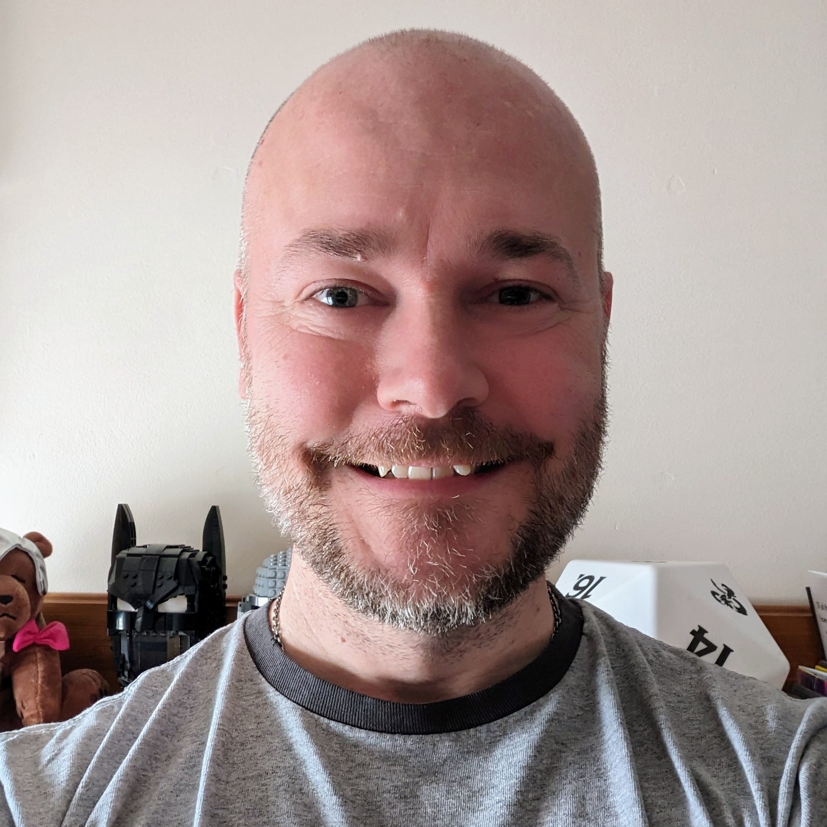 Professional Game Master - Face | StartPlaying